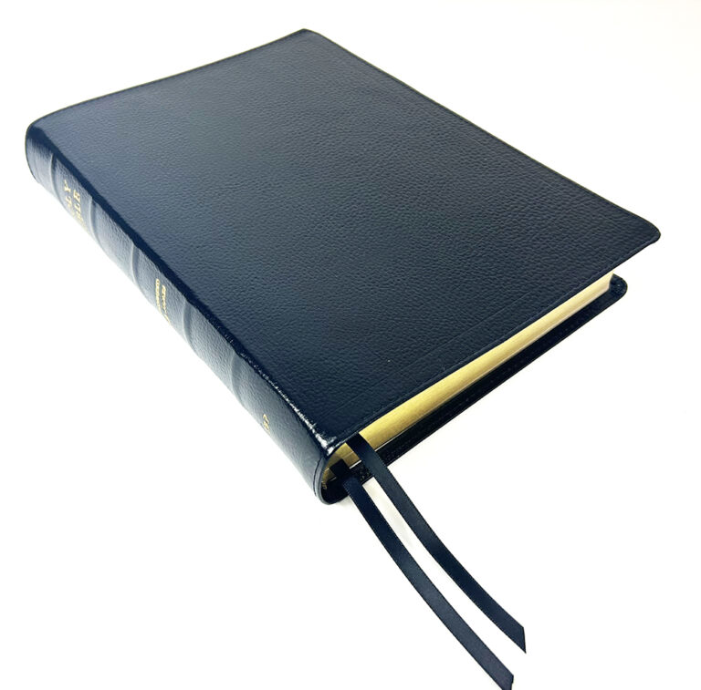 Large Print Classic Study Bible - Corporate Series, Black - Church ...